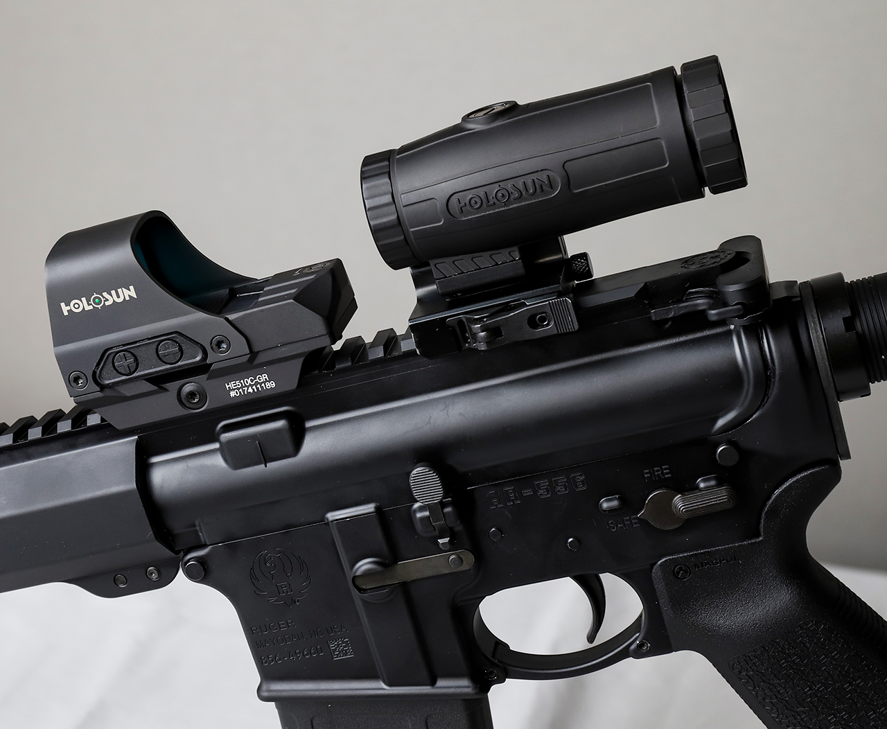 Обзор HOLOSUN HM3X. Откидной монокуляр-магнифер, сопрягаемый с ...